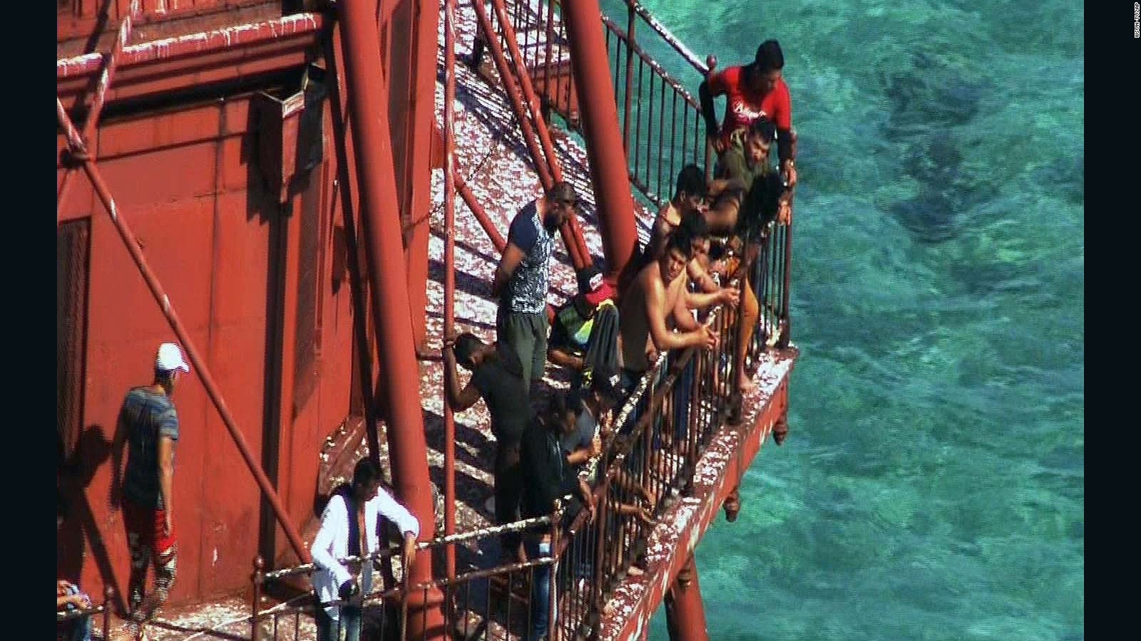 U S To Take At Least 10 000 More Syrian Refugees Cnnpolitics