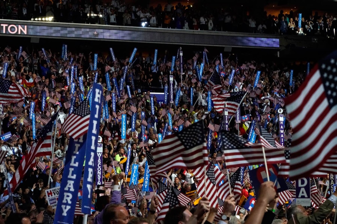 The Democrats try to capture the flag - A Race Like No Other