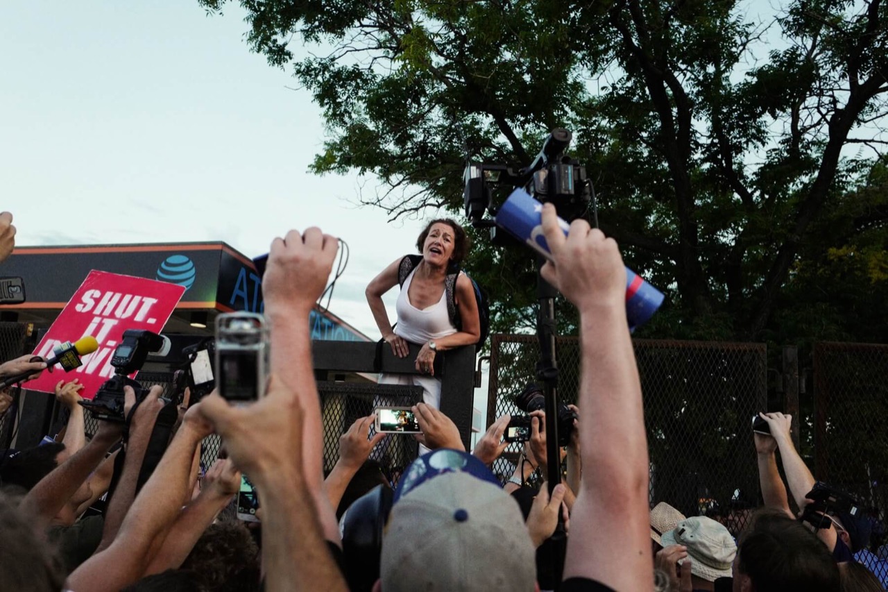 The Democrats try to capture the flag - A Race Like No Other