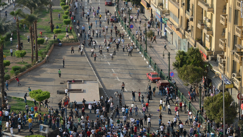 Protest turns violent in Cairo - CNN