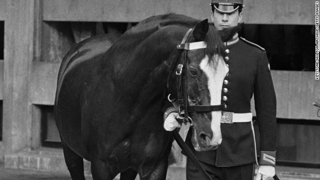 Suspect charged in '82 London attack - CNN Suspect charged in '82 London attack - CNN