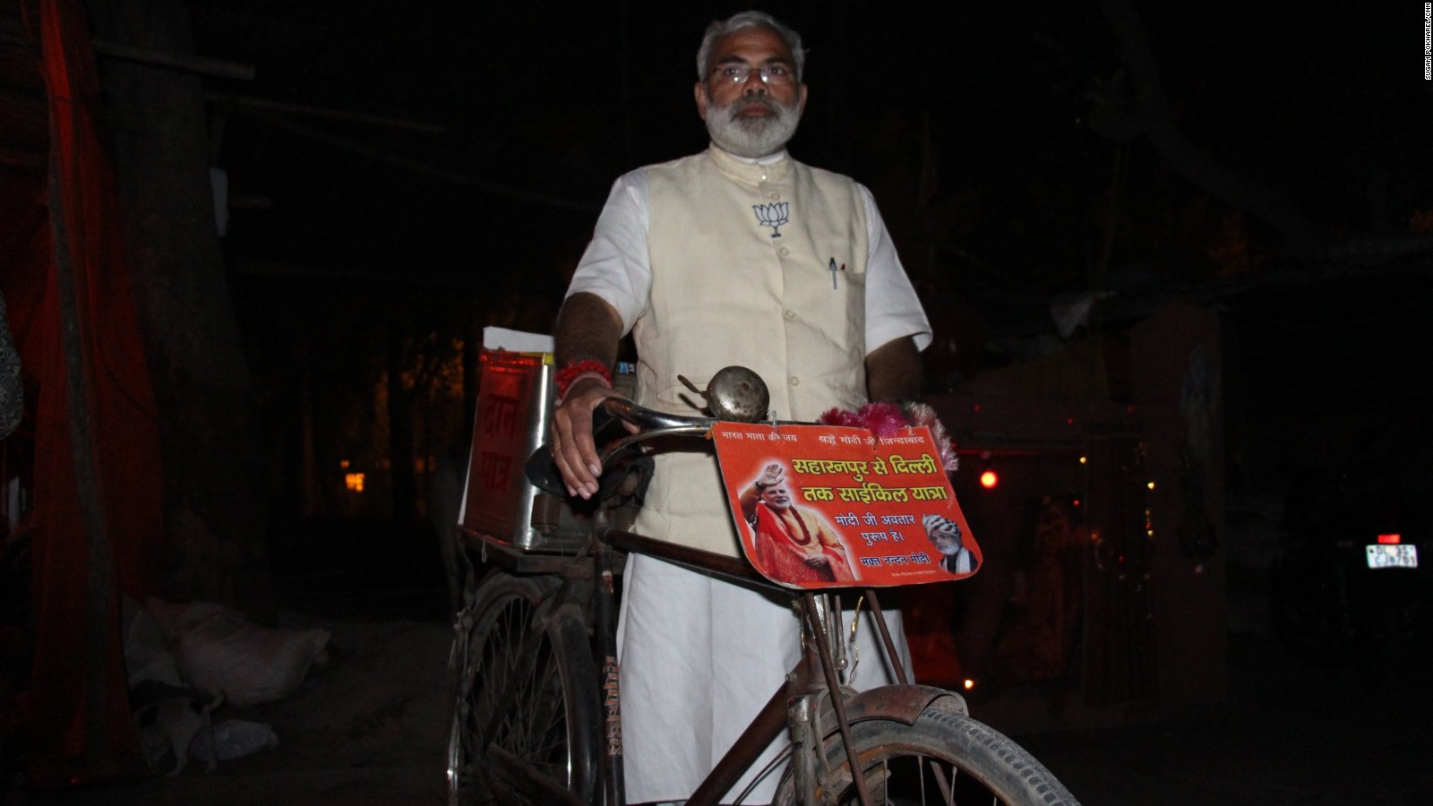 'Hail Modi': Meet the Indian PM's uncanny lookalike - CNN