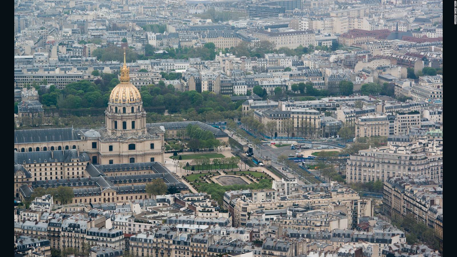Formula E: Paris transformed for historic first ePrix - CNN