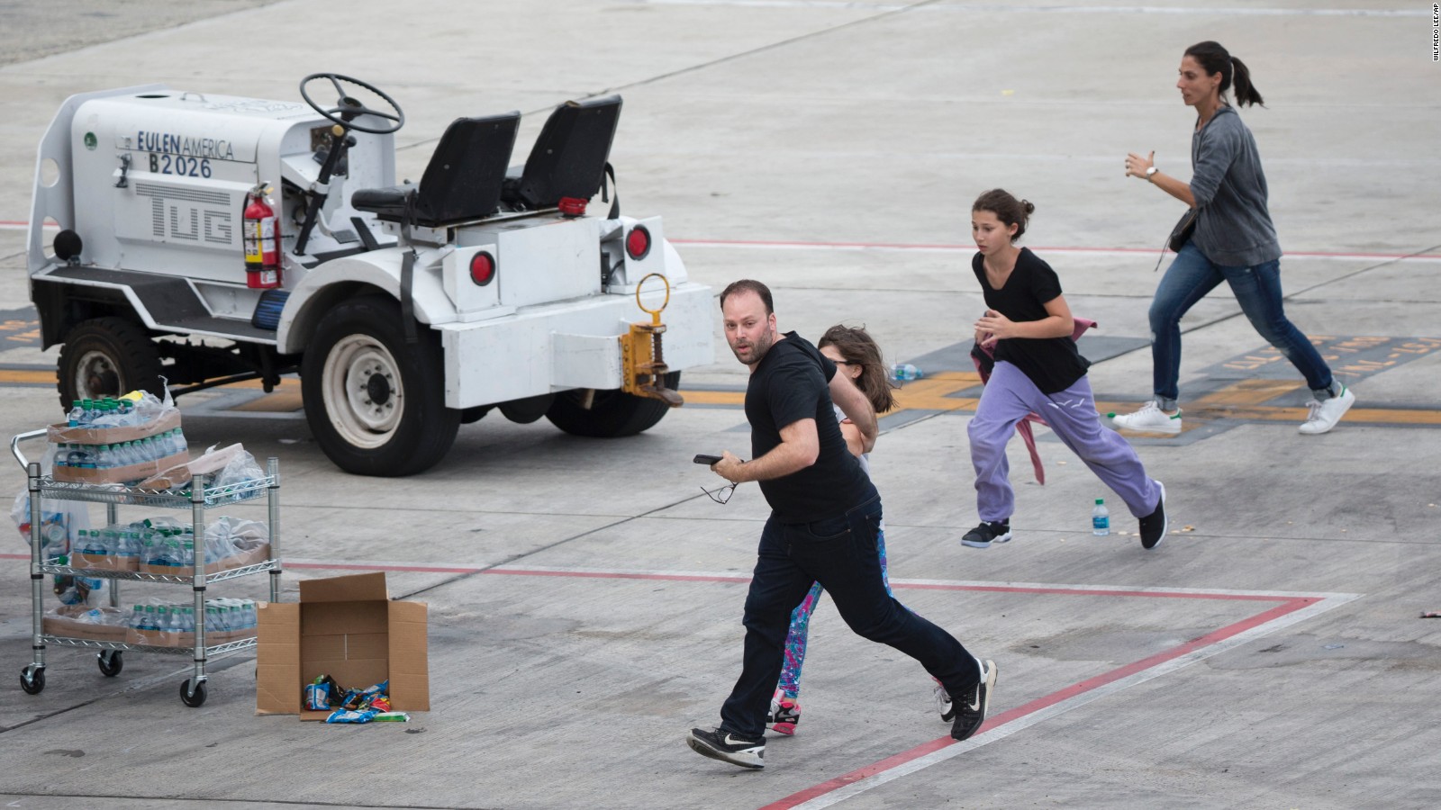 Fort Lauderdale Airport Shooting Video Shows Gunman Opening Fire Cnn