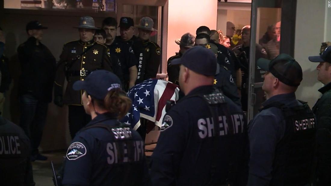 Manhunt after Washington deputy killed - CNN Video Manhunt after Washington deputy killed - CNN Video