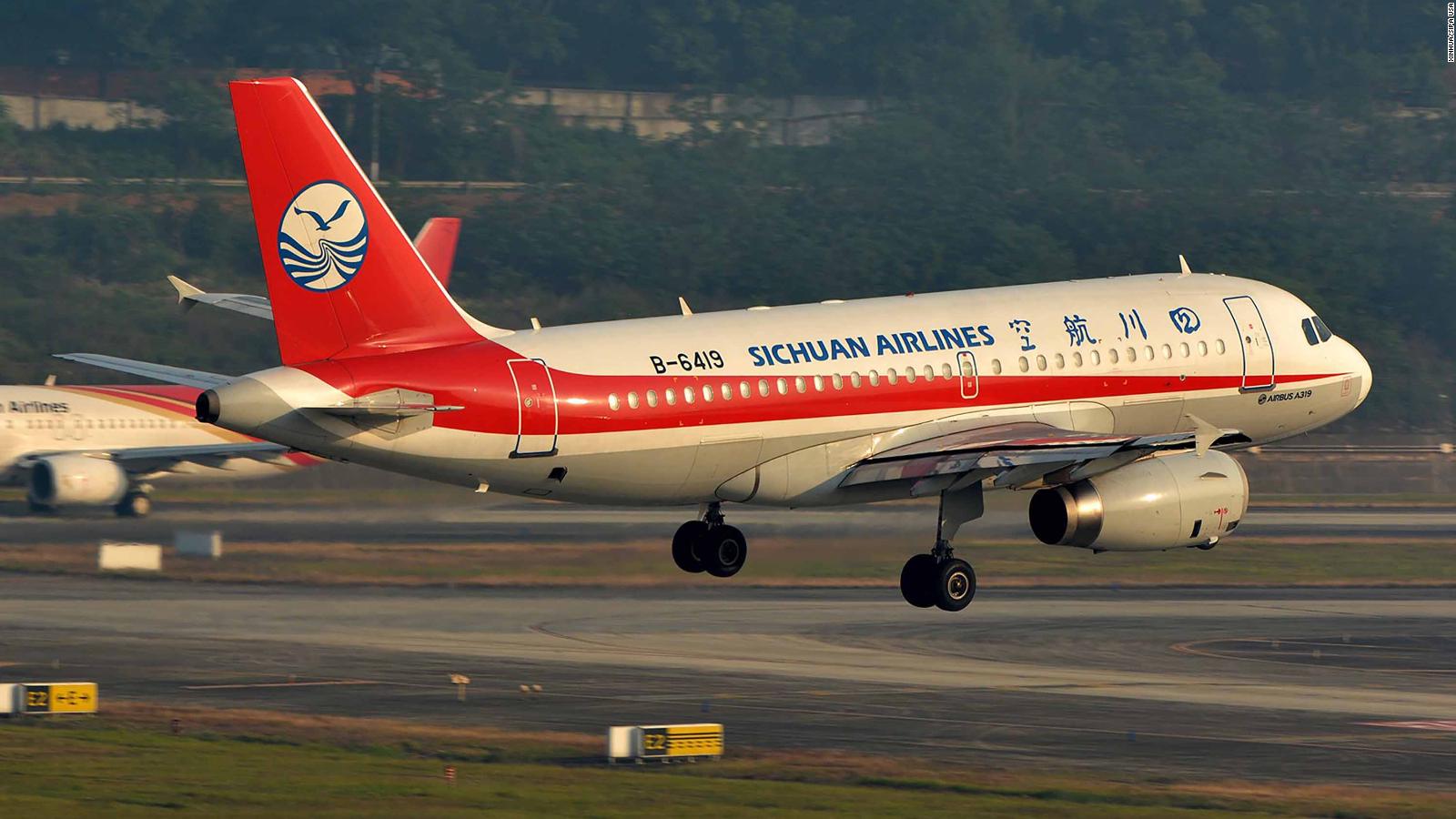 Plane Crash Lands After Slamming Into Tree Cnn Video