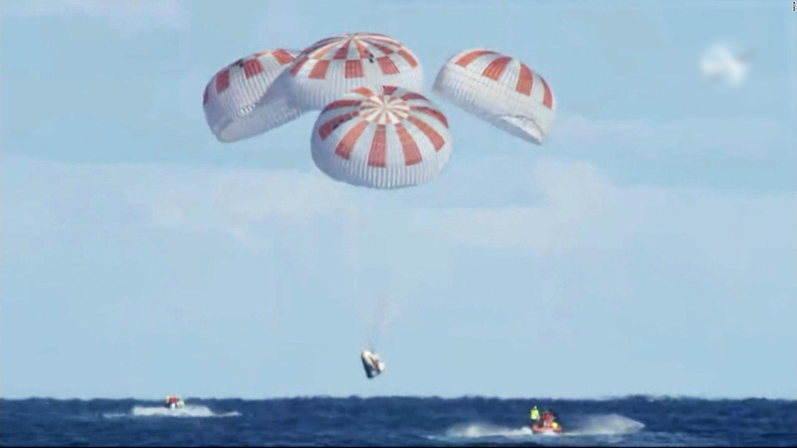 Spacex Crew Dragon Docks With The Space Station In Demo Flight Cnn