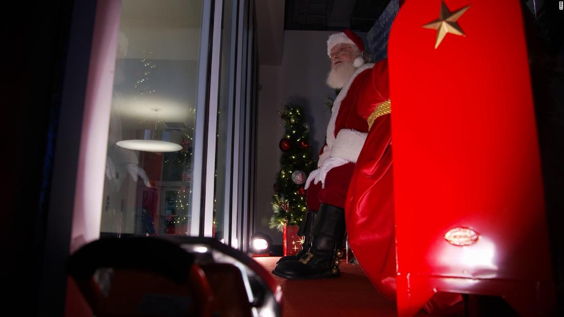 See How Santa Is Social Distancing This Christmas Cnn Video