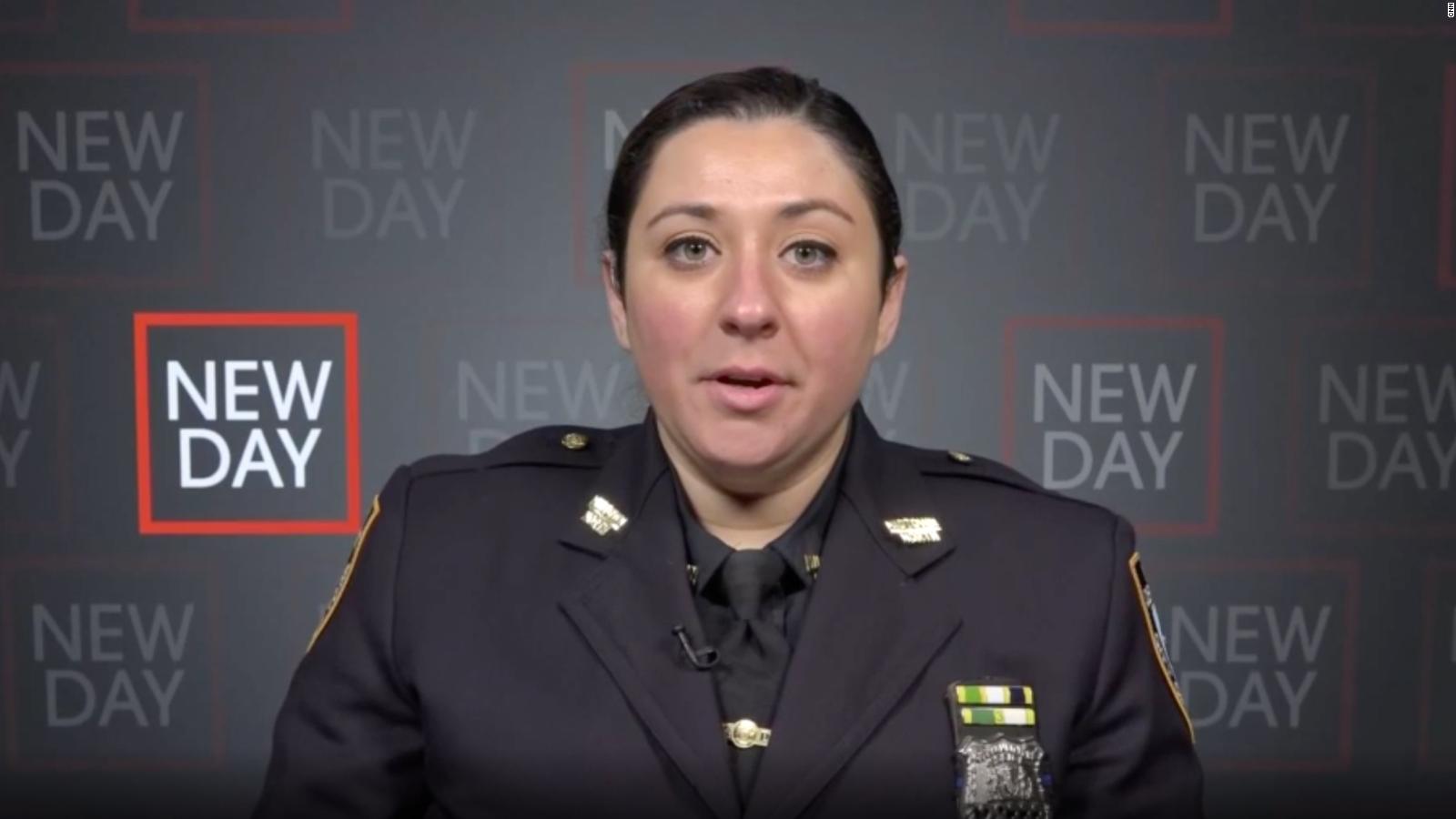 Tir à Times Square: un officier du NYPD décrit la mise en sécurité d ... Tir à Times Square: un officier du NYPD décrit la mise en sécurité d ...