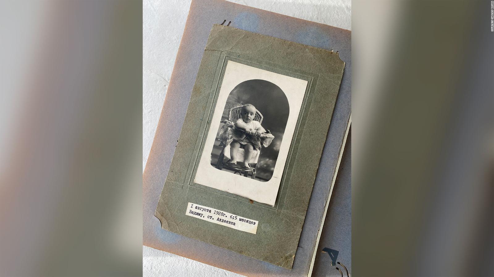 US Ukraine: Woman tracks down rightful owners of long-lost photo album ... US Ukraine: Woman tracks down rightful owners of long-lost photo album ...