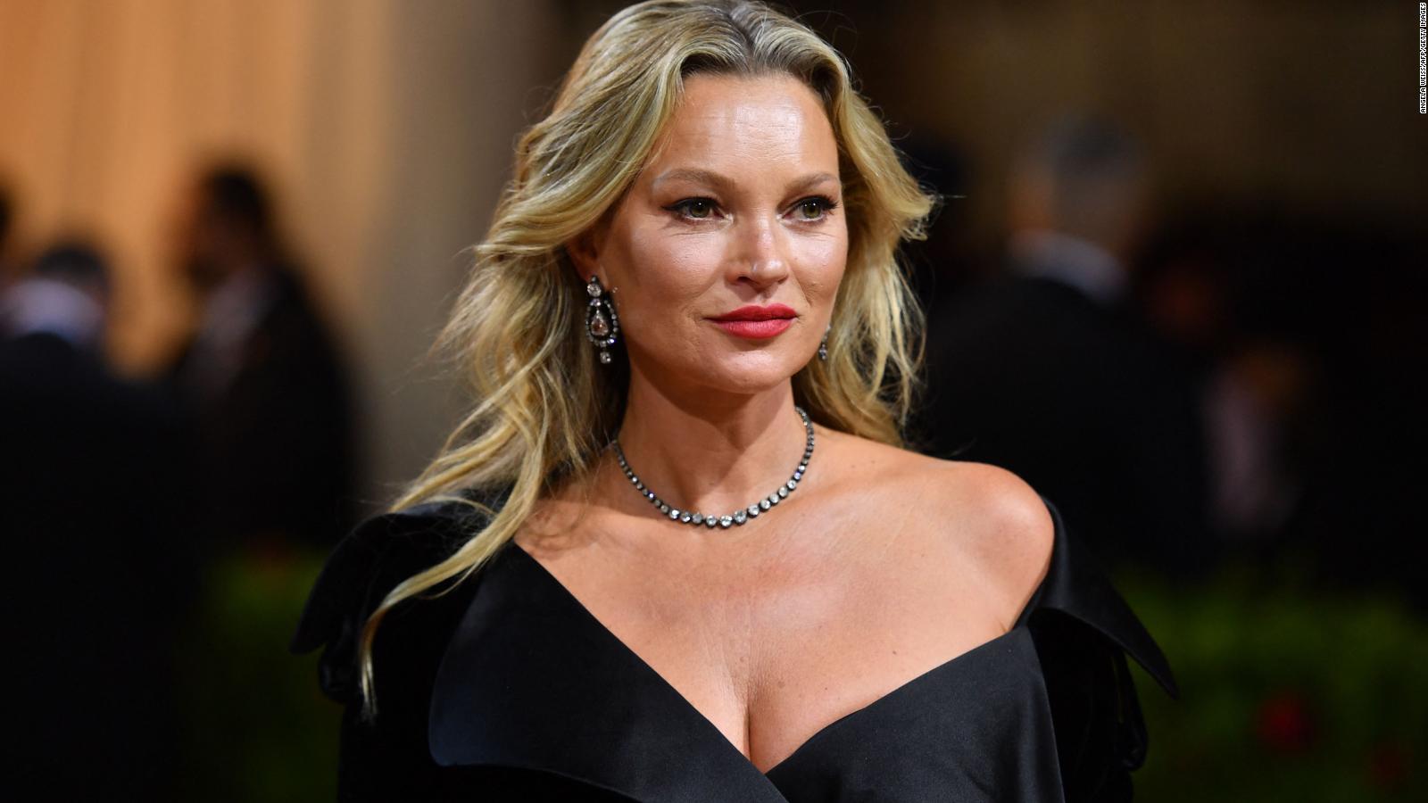 Kate Moss Johnny Depps Legal Team Expected To Call British Model As
